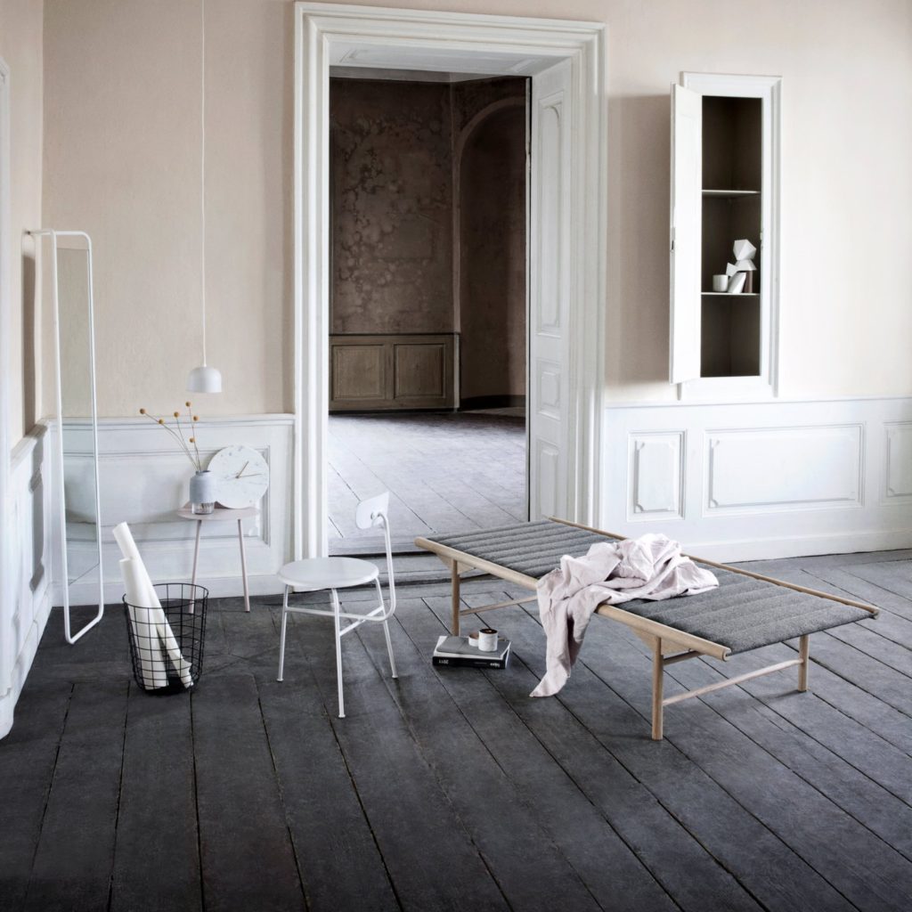 6 types of daybeds that will enhance your living room (or any other ...