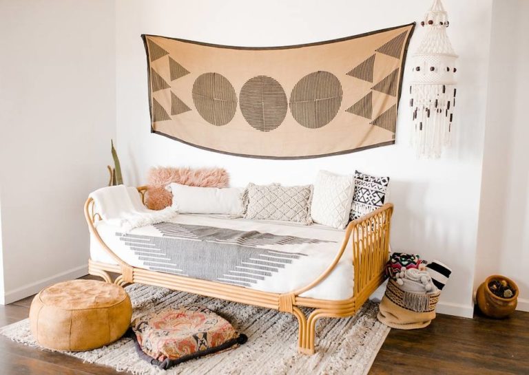 6 types of daybeds that will enhance your living room (or any other ...